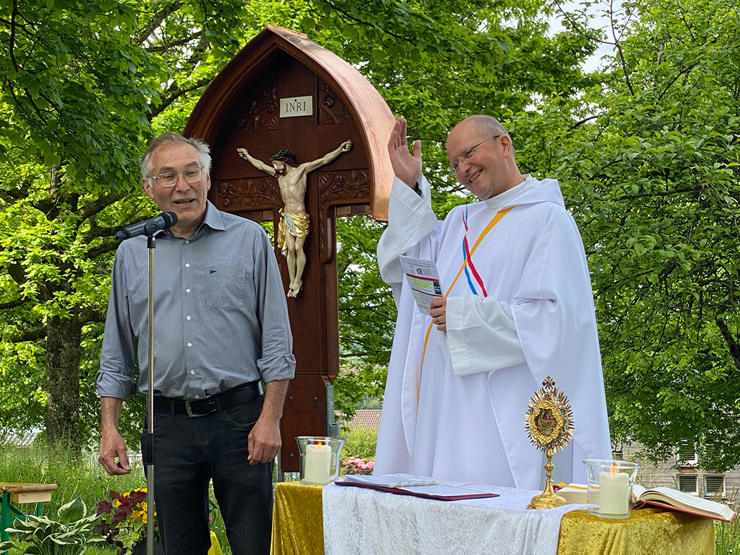 Einweihung neues Feldkreuz auf der Giebelhalde – Pfarreiengemeinschaft Weißensberg
